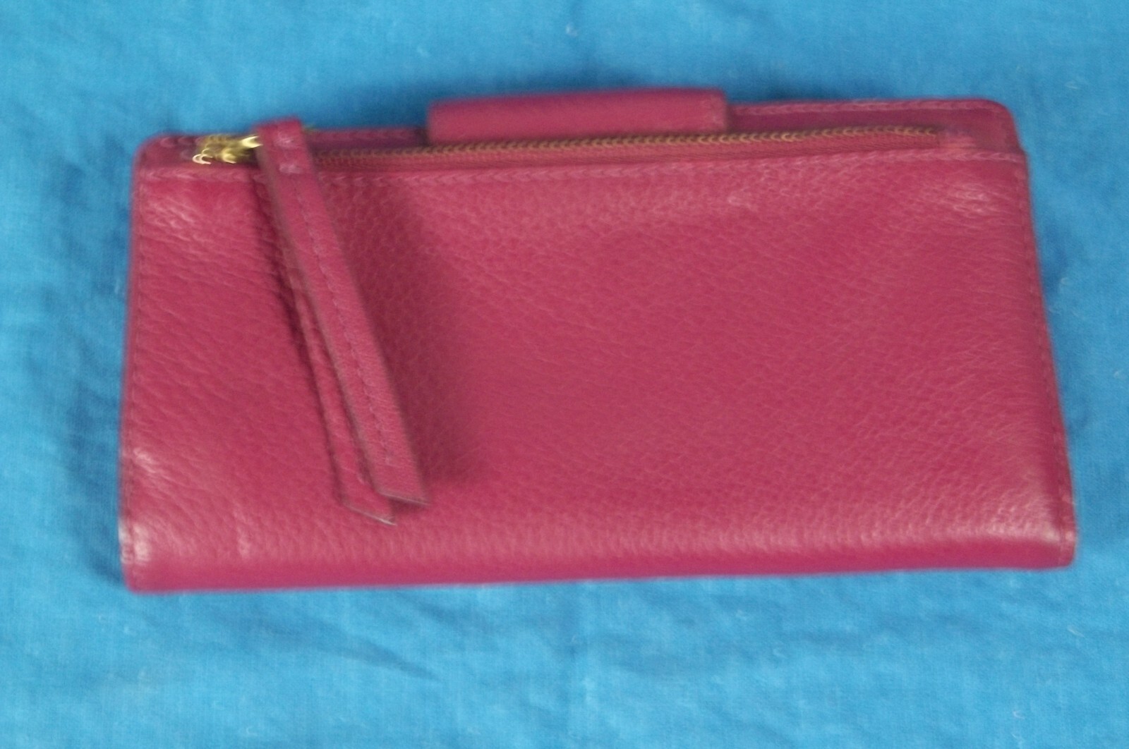 Fossil Sydney Tab Clutch Wallet Raspberry Exterior Purple Interior Snap ...