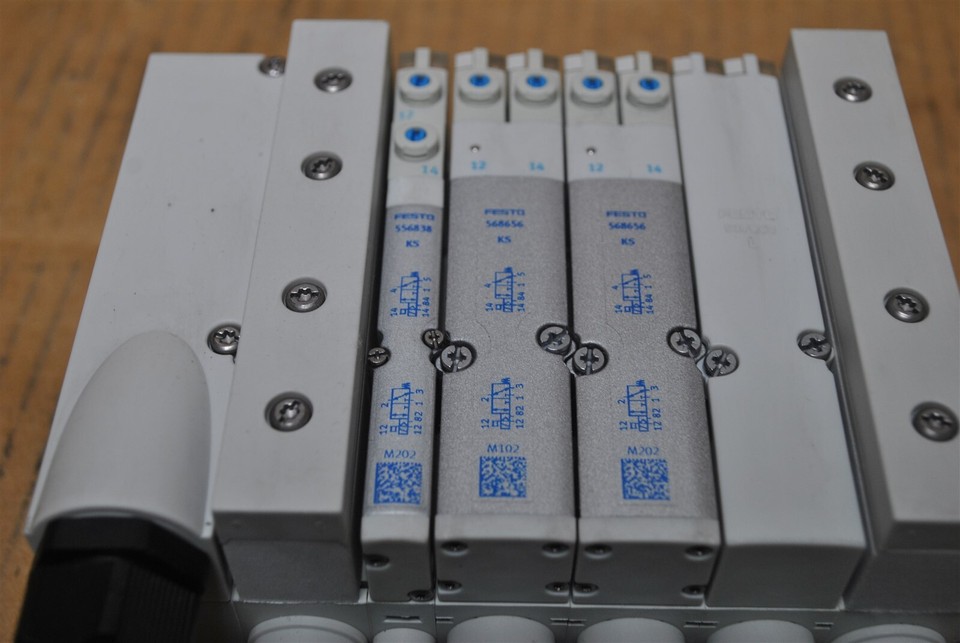 Festo Manifold Block Assembly w/ (3) Solenoid Valves Part No. 556838 ...