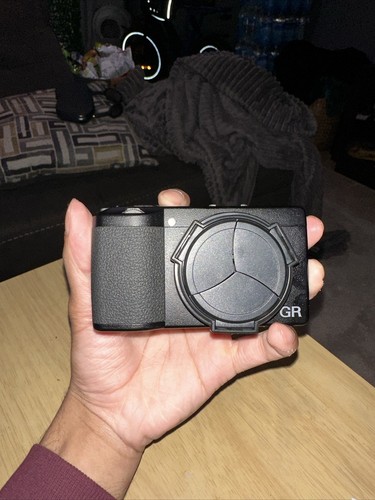 Ricoh GR III Shutter Count 3000 Good Condition (read Description) | eBay