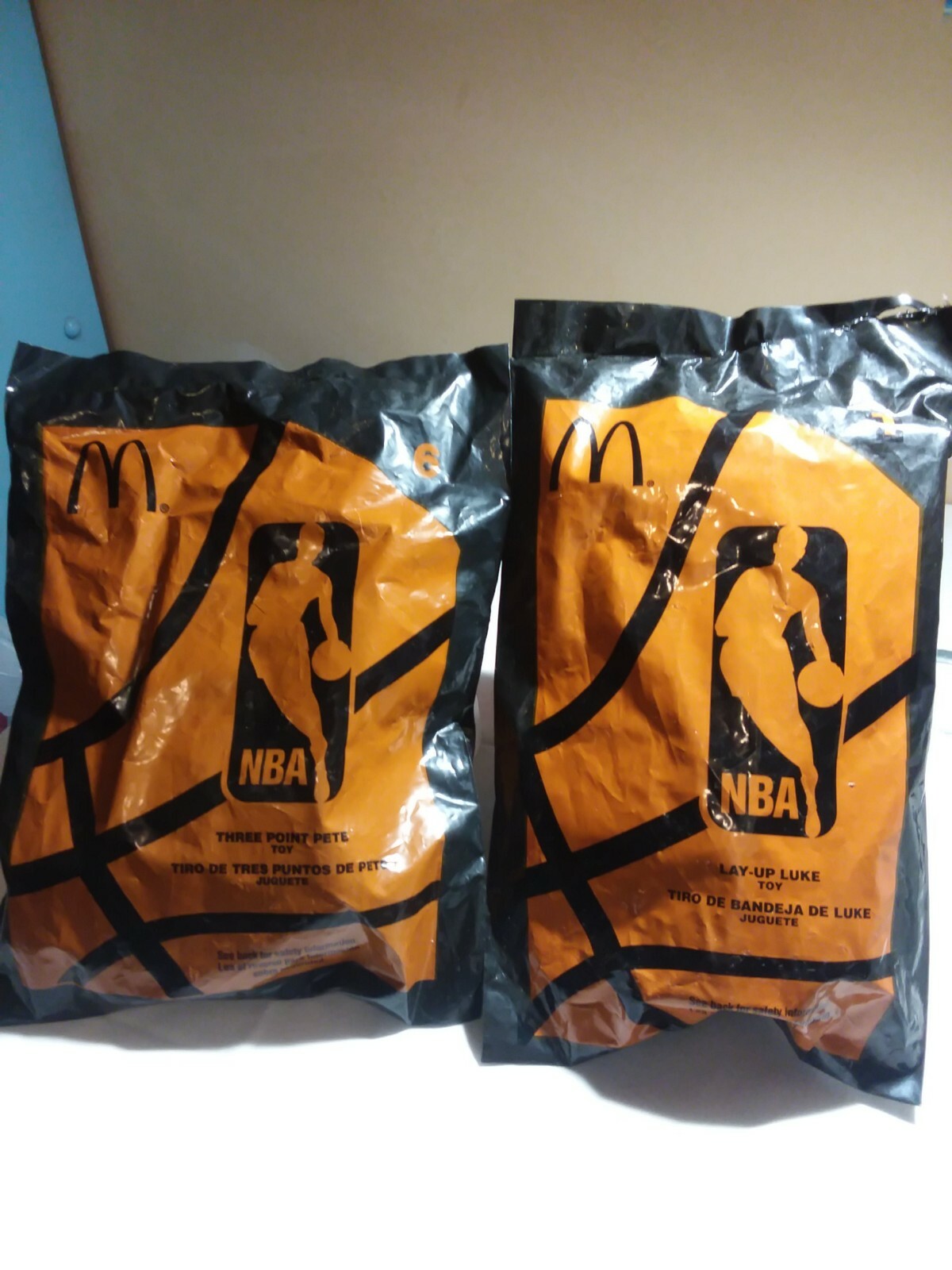 2- VTG ,2005 McDonalds Happy Meal NBA Toy Three Point Pete #6,.+ LAY UP ...