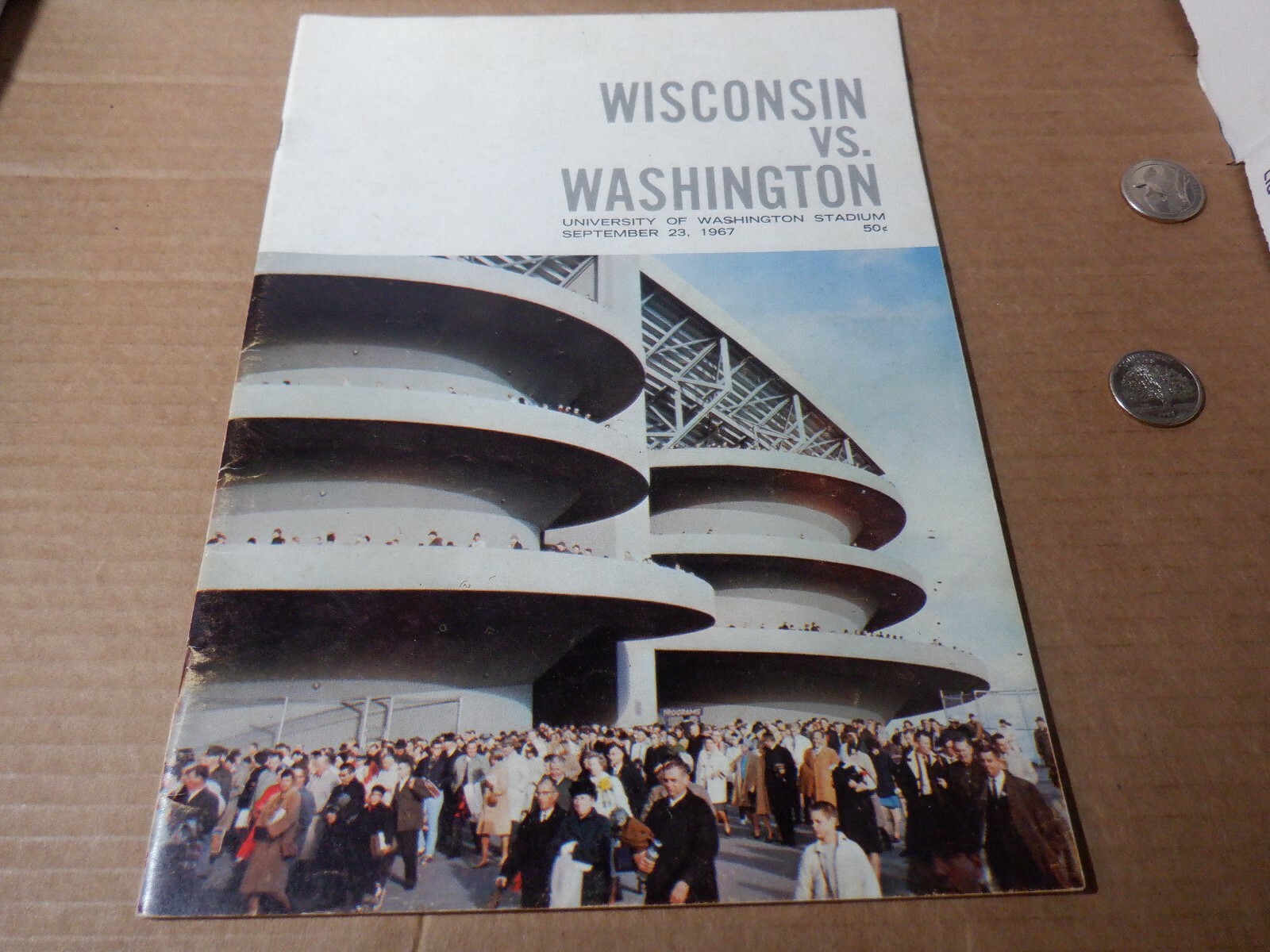 1967 WASHINGTON vs WISCONSIN FOOTBALL GAME PROGRAM HUSKIES BADGERS UW ...