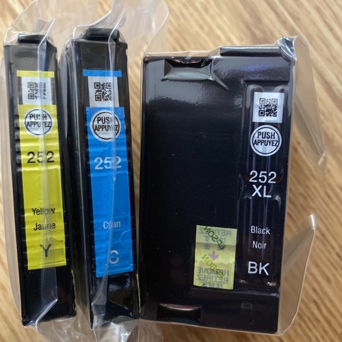 Epson 252XL High Capacity Black Ink Cartridge + 252 Cyan + 252 Yellow ...