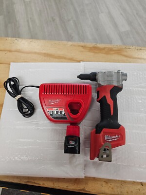 Milwaukee 2550-20 M12 12V Cordless Rivet Gun W/ Battery and Charger | eBay