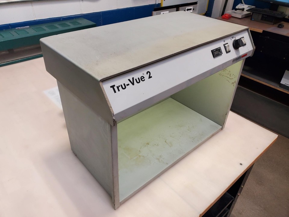 Datacolor International Tru Vue 2 Color Viewing Booth - 3 Light ...