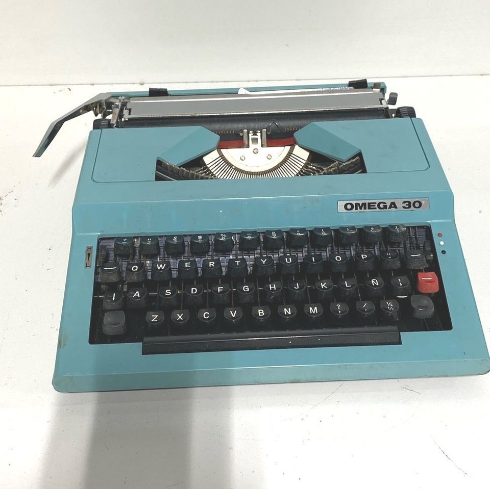 Omega 30 Vintage Portable Blue Manual Typewriter | eBay