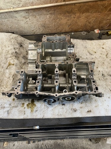 03-04 Honda Cbr 600rr Lower Engine Case Block Crank Motor OEM | eBay