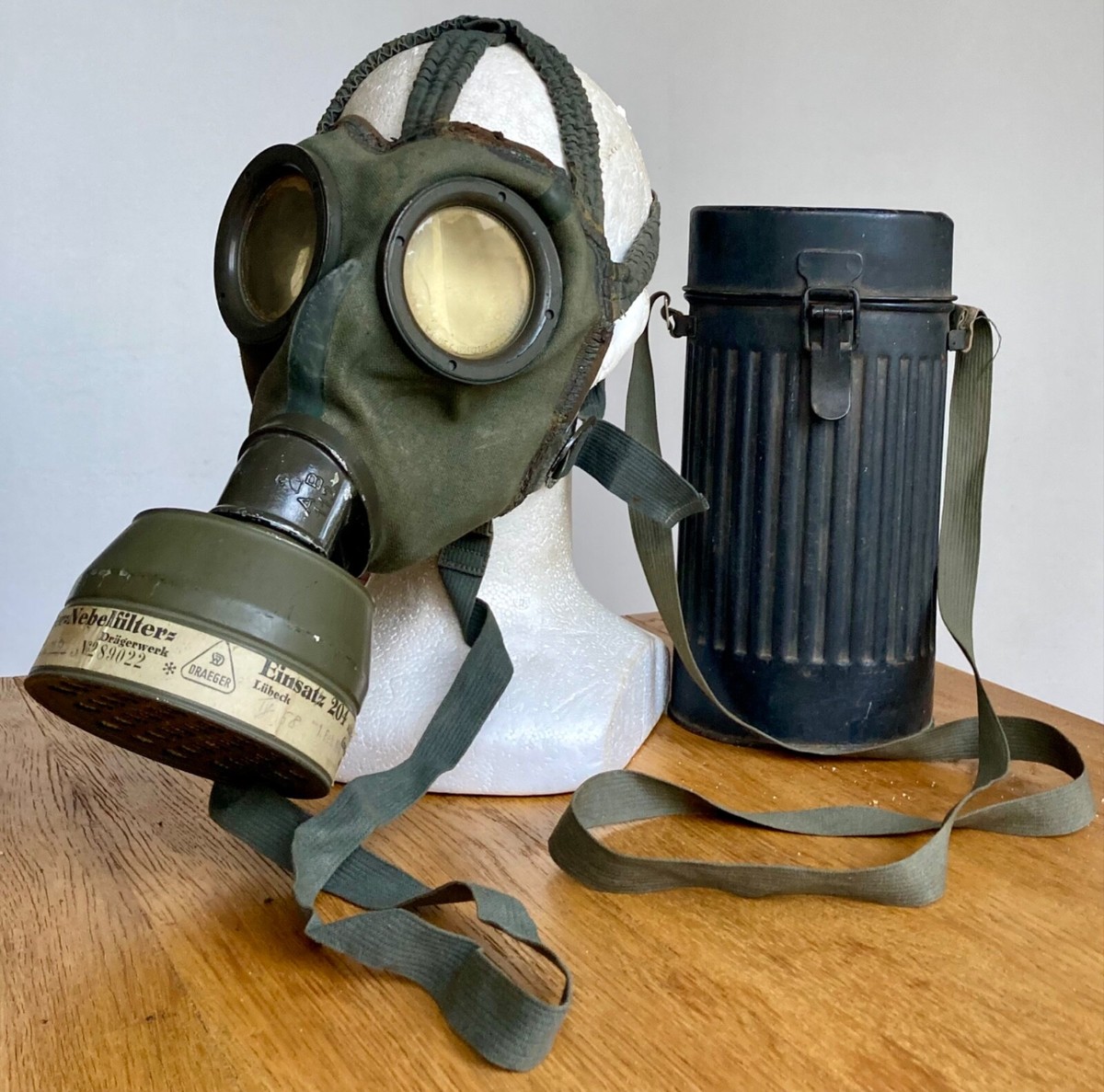 World War 2 German Gas Mask 🪖 1:2 Scale German WWII M35 Helmet