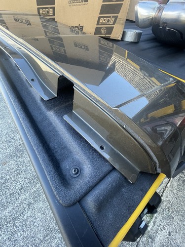 Rear Roof Extension Panel Cover Halo OEM 84761097 Chevrolet Corvette C8 ...