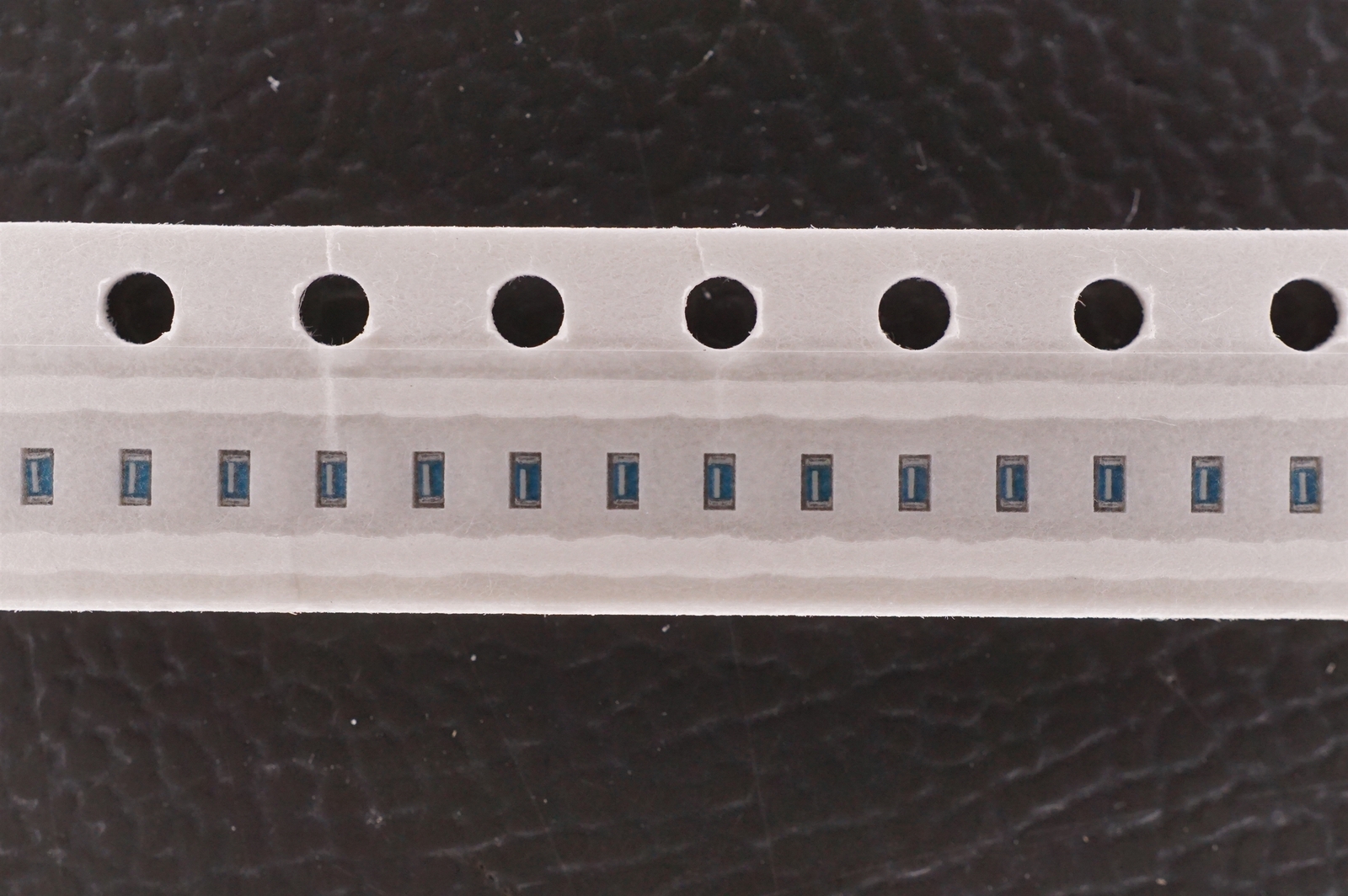 Lot of 100 HPL1005-1N0 Susumu Thin Film Inductor 1nH 300MHz 30 mOhms ...