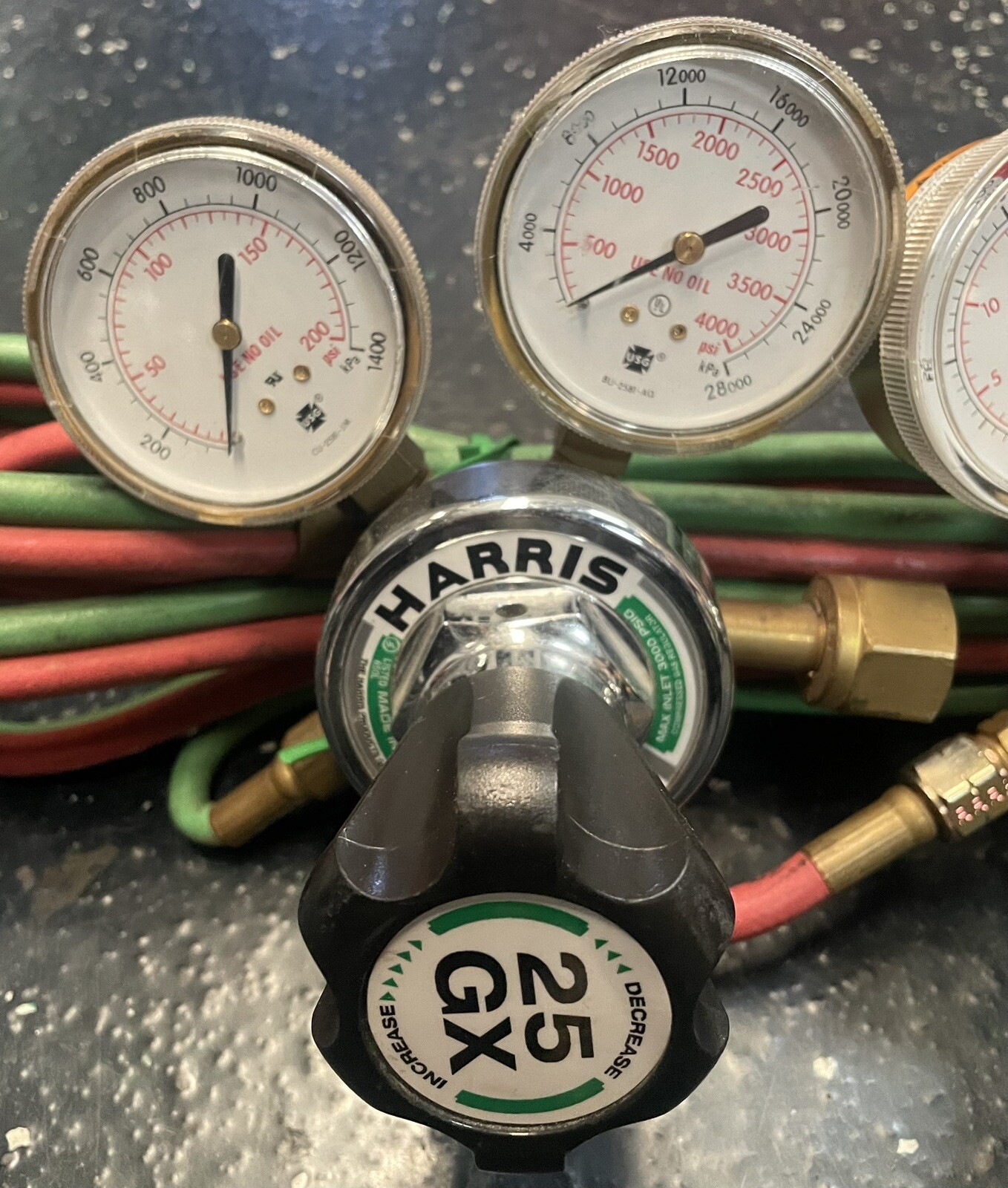 Harris Single Stage Oxygen Regulator (25GX-145) & Acetylene Regulator ...