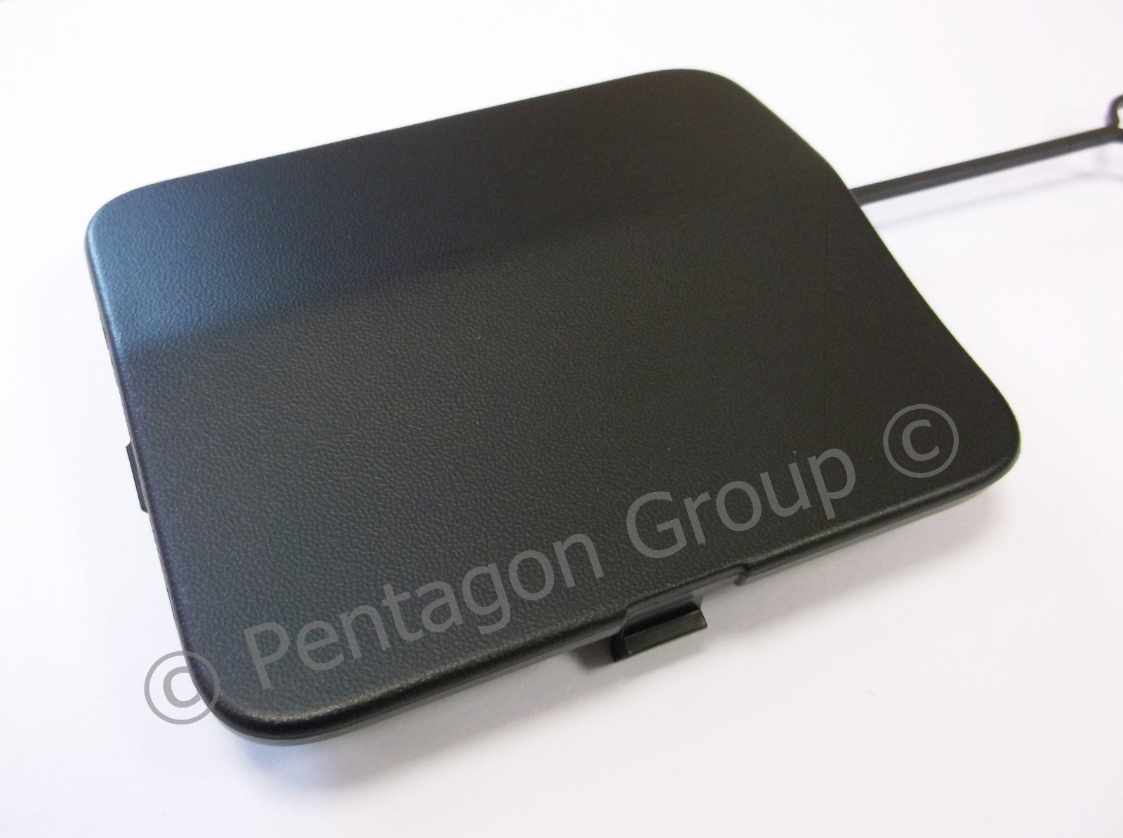 New Genuine Nissan Qashqai J11B Facelift Rear Bumper Towing Eye Cover ...