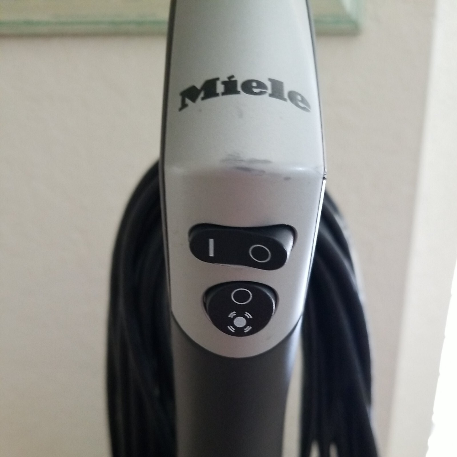 Miele German Made Vacuum "Salsa" 300 1200W Powerful Machine. Quiet ...