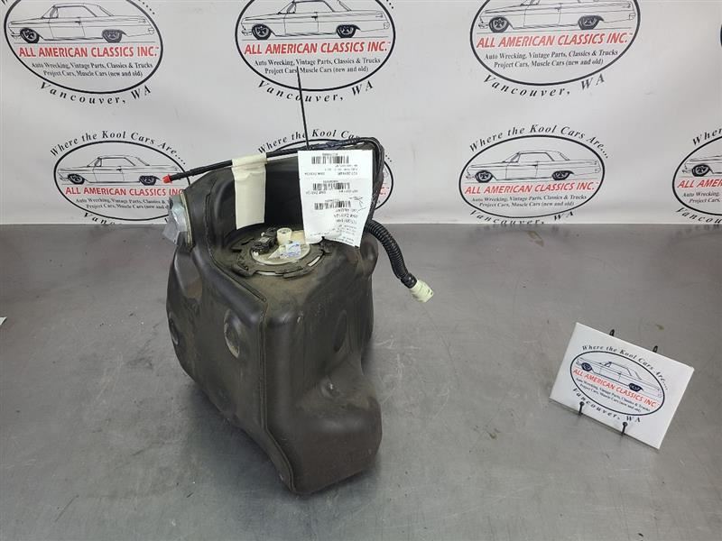 2005-13 C6 Corvette RH Passengers Side Fuel Tank, Loaded w/ Pump - OEM ...