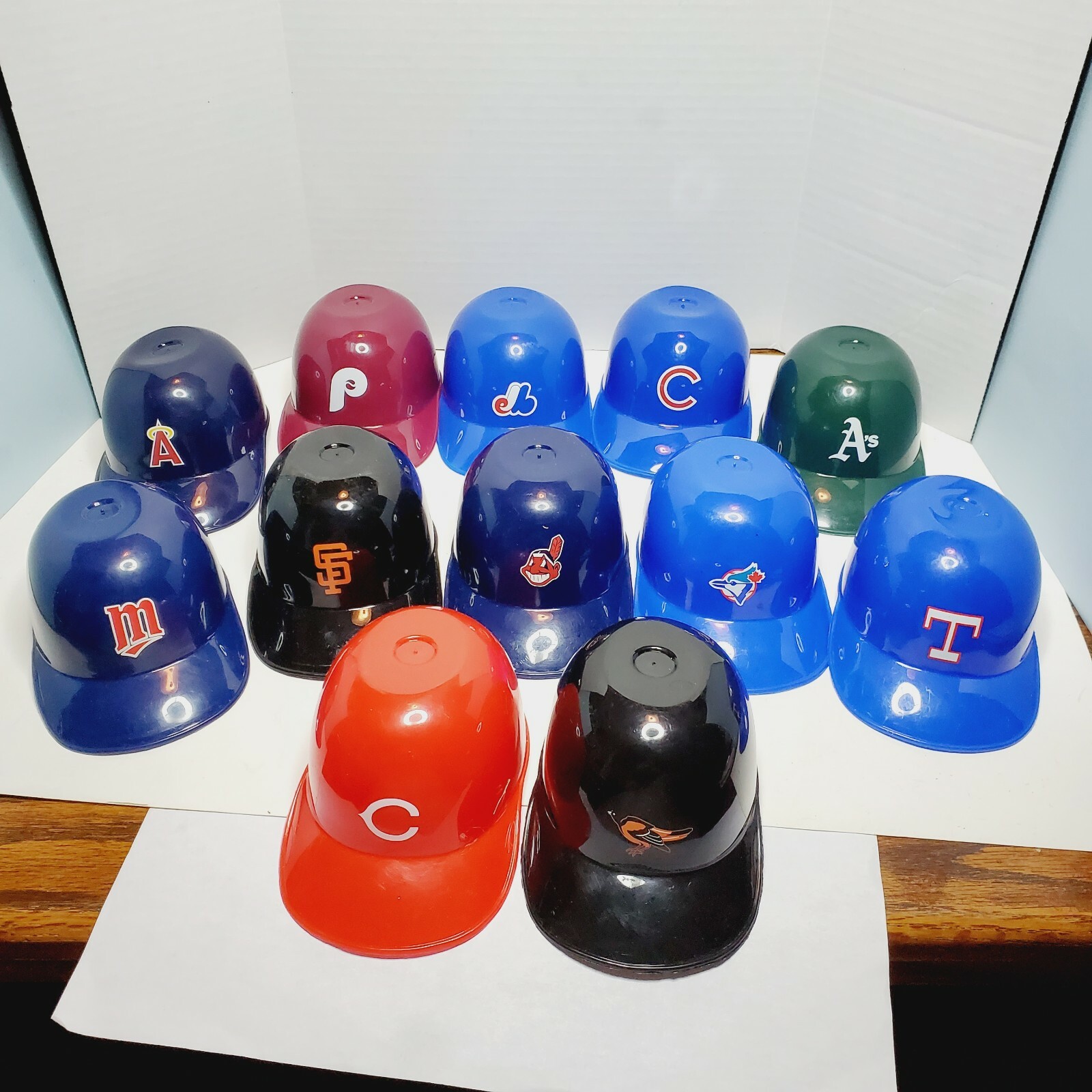 Lot of 12 Laich MLB Sport Mini 5 1/4" Plastic Baseball Helmets Ice ...