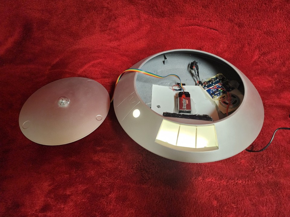 Lost in Space Polar Lights 1:48 Jupiter 2 Display Model LIGHTED, SOUND ...