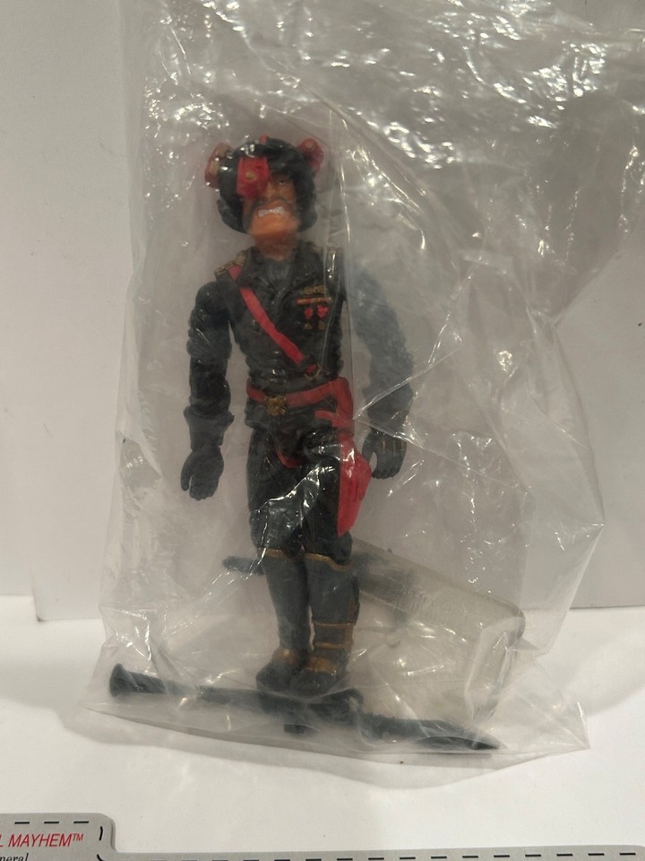 GI JOE ~ 2005 SEALED GENERAL MAYHEM ~ IRON GRENADIER ~ JOECON ...