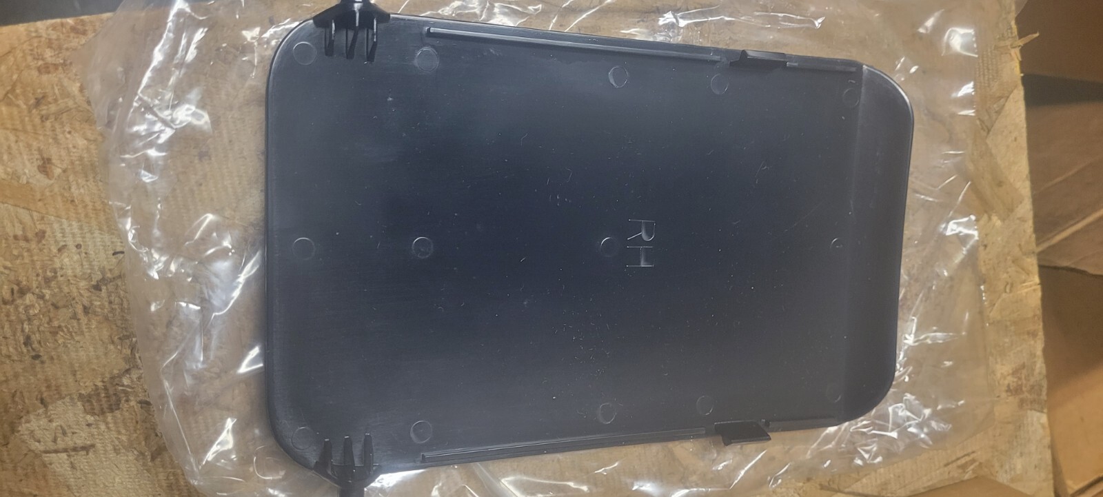 GENUINE MACK OEM 25194962 BUMPER COVER RH NOS | eBay