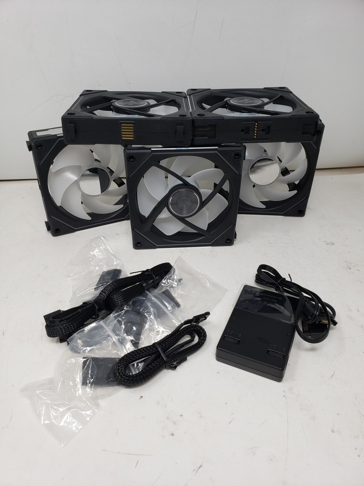 Lian Li UNI FAN SL-INFINITY 120 RGB 5-Pack Black with controller (N6 ...