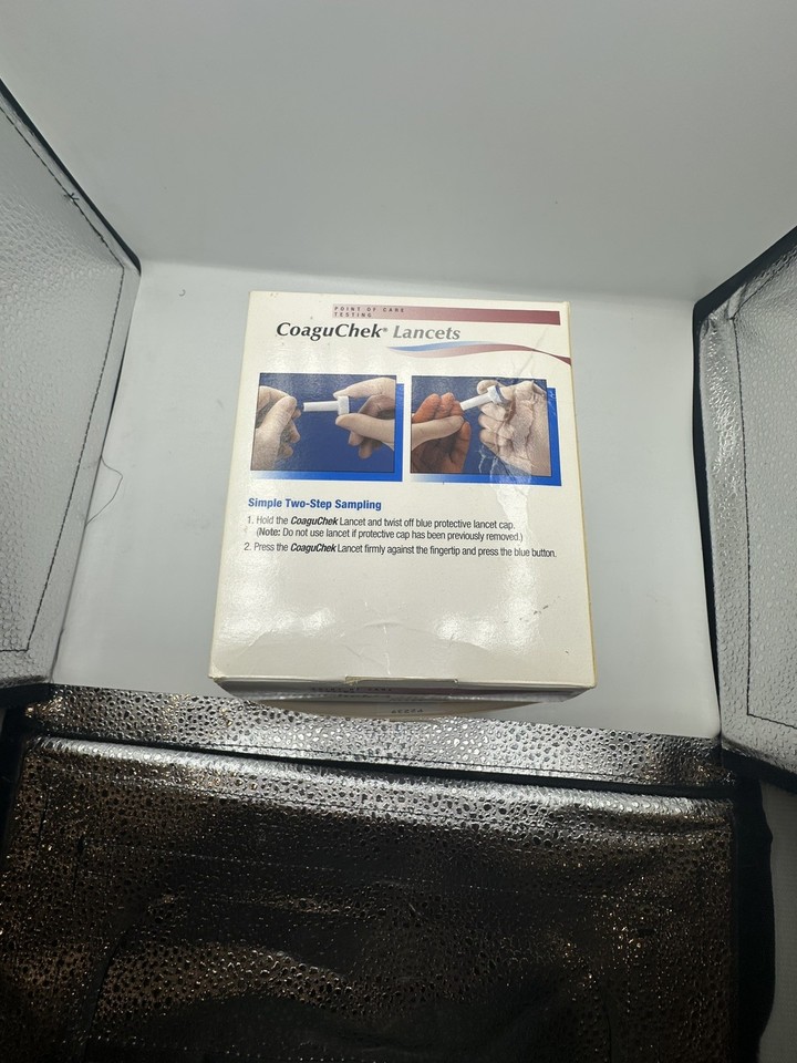 Roche CoaguChek XS Blood Coagulation Meter with Test Strips and Lancets ...