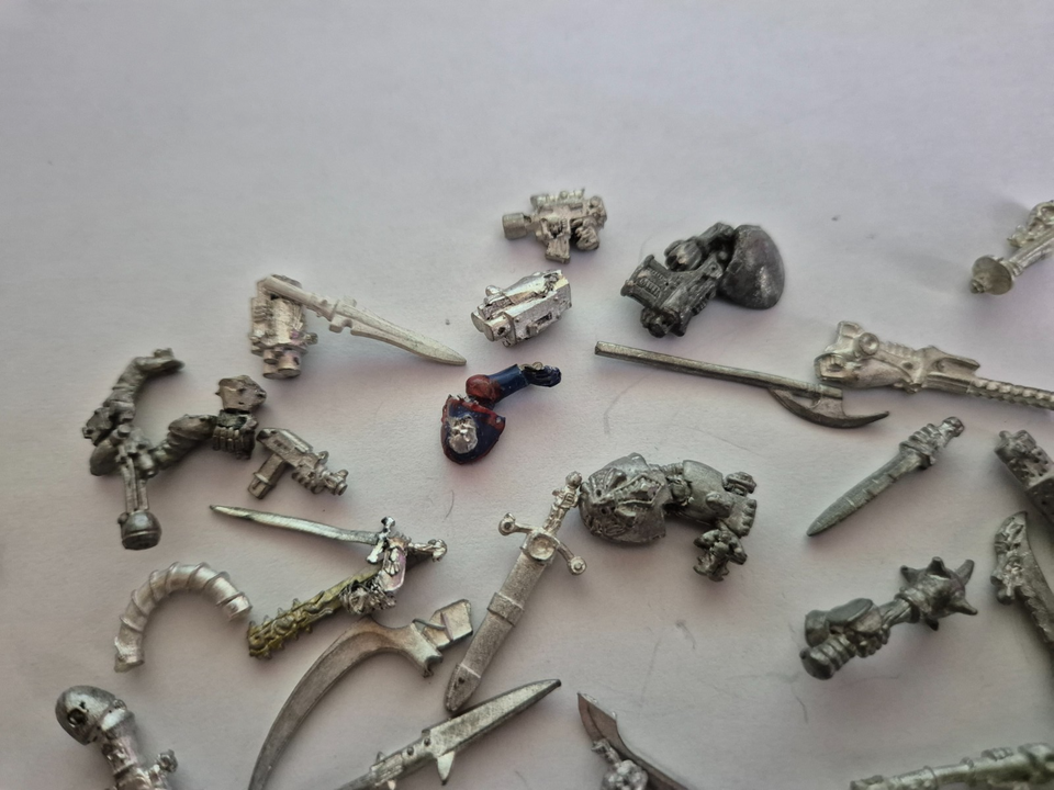 Games Workshop Warhammer- metal weapons arms 106gm | eBay UK