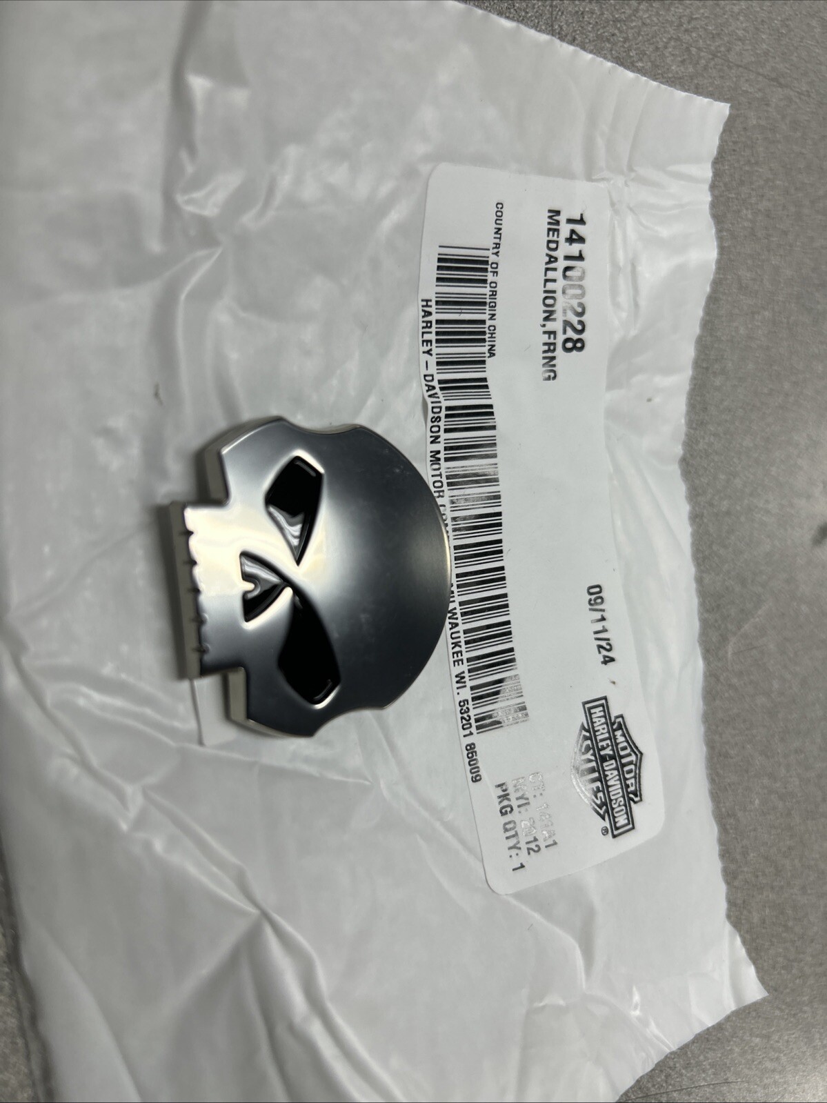 HARLEY-DAVIDSON OEM Willie G Skull Medallion Emblem CVO Road Glide | eBay