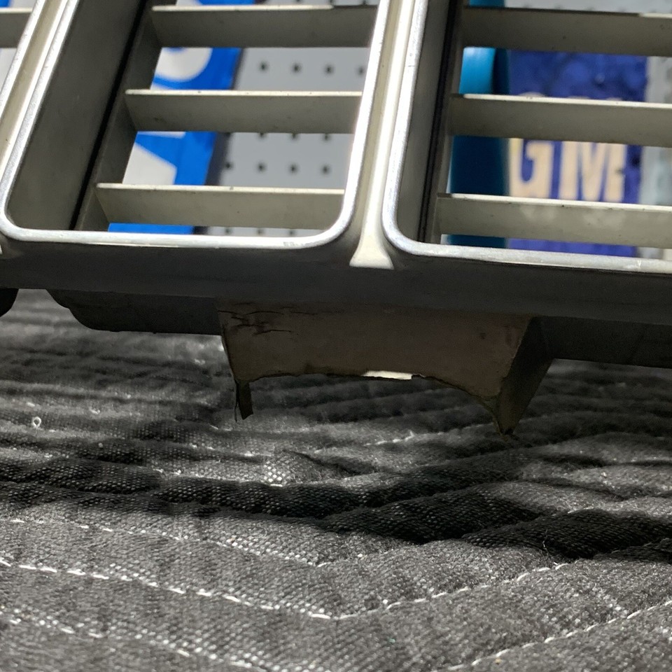 1981-1982 Chevrolet C10 Pickup K5 Blazer Silverado Squarebody Grille ...