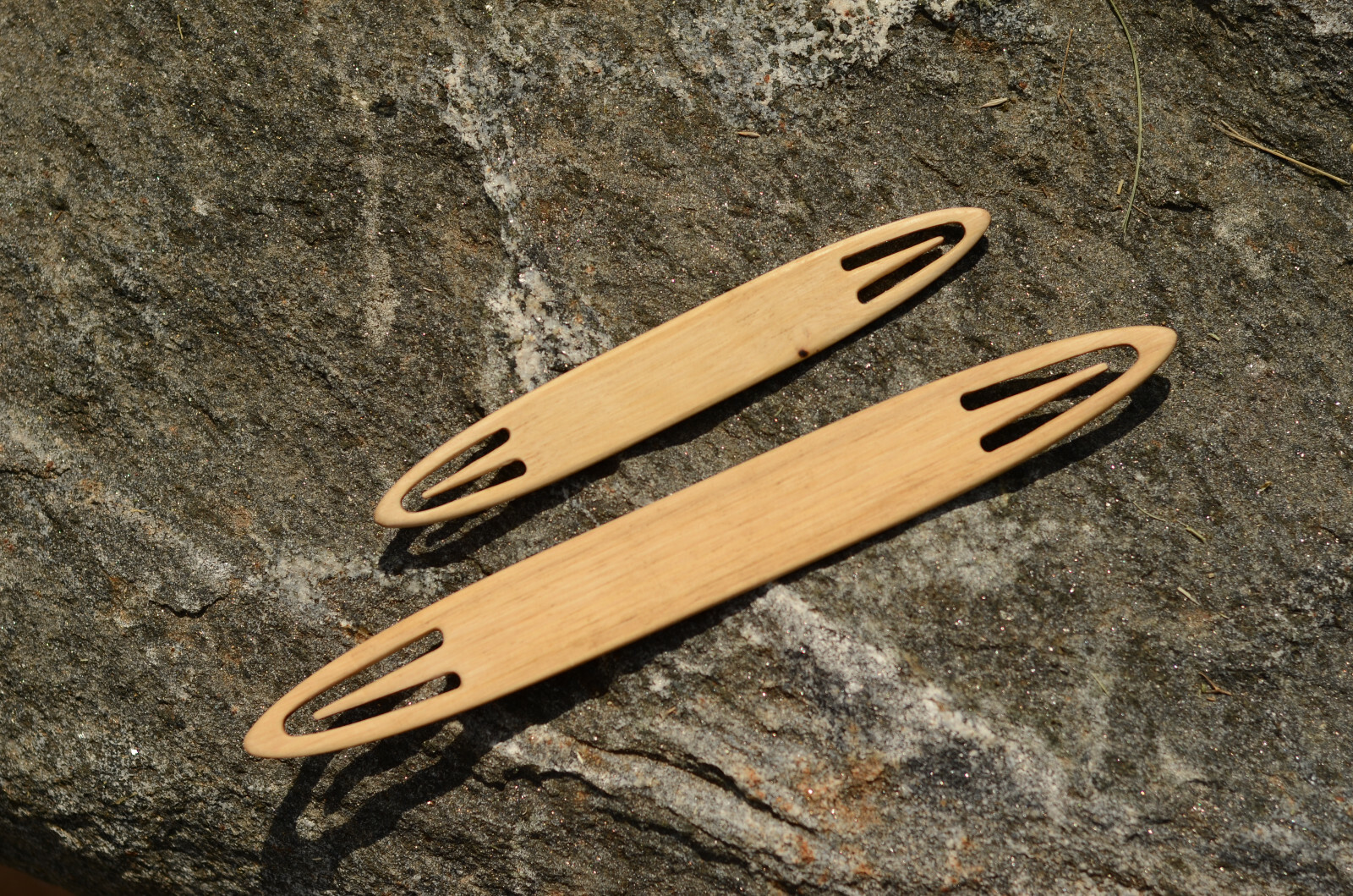 Set of 2 shuttles, Netting shuttle, Horn Beam wood, Weaving shuttle ...