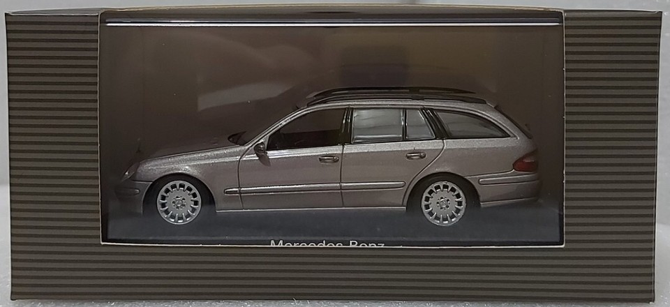 Mercedes-Benz E-Klasse T-Model W211 2003 Grey 1:43 Minichamps EXTREMELY ...