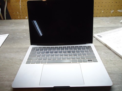 APPLE A-1708 EM3164 13" MACBOOK PRO LAPTOP CRACKED SCREEN PARTS | eBay