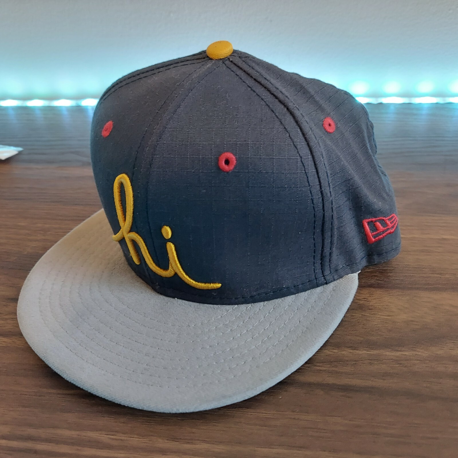 RARE Hi Script In4mation Hawaii New Era 59Fifty fitte… - Gem
