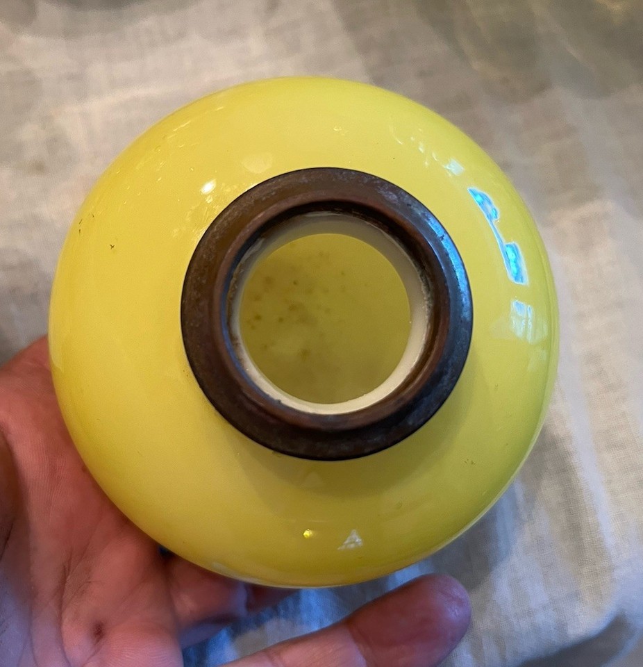 Antique Victorian YELLOW Art Glass Kerosene Oil Table / Bracket Lamp ...