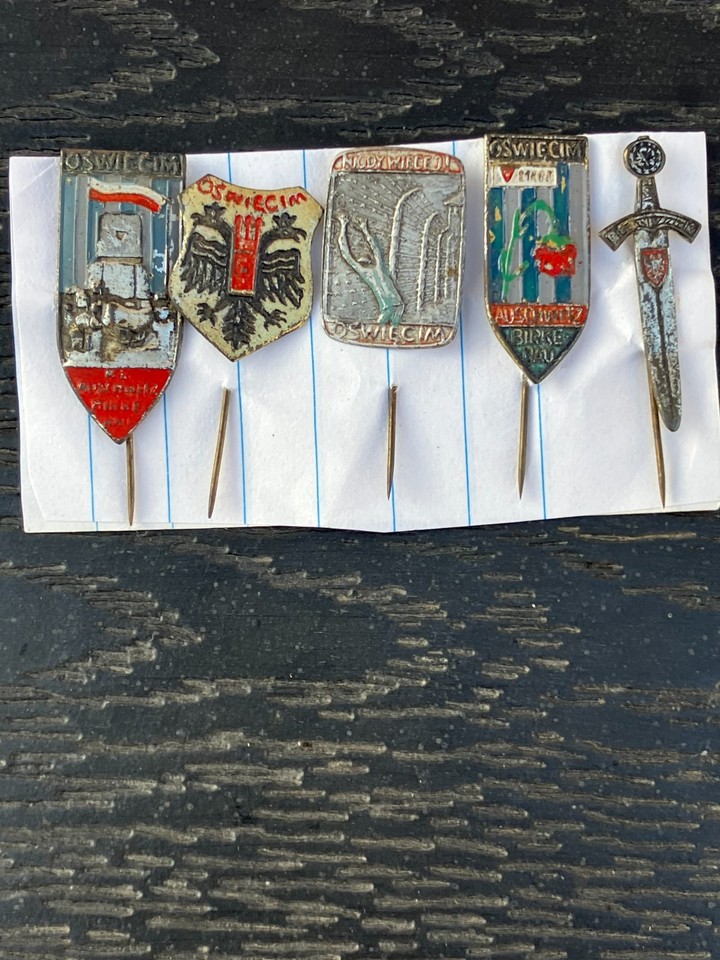 WW2 AUSCHWITZ HOLOCAUST SURVIVOR ANNIVERSARY PIN BADGES POLISH POLAND ...