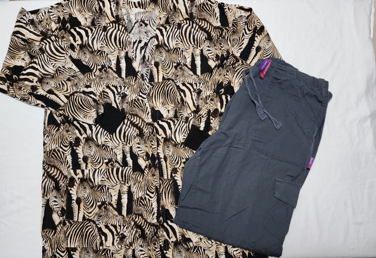 Women's XL Scrub Set-Zebra Jacket with Gray Scrub Works Pants | eBay