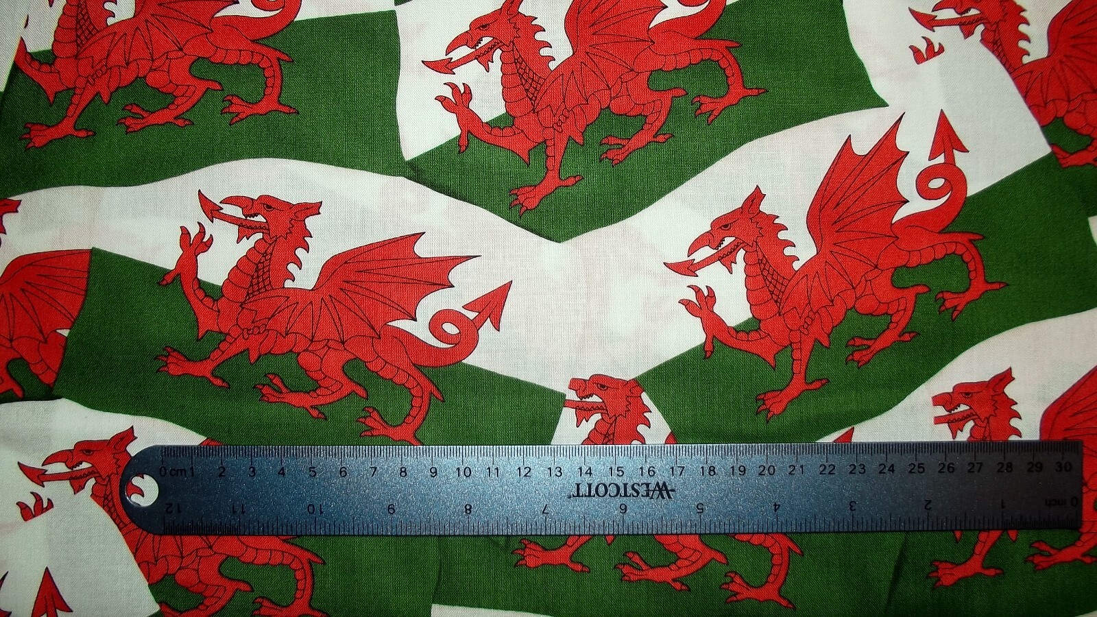 Wales Welsh Flag Dragon National Nutex Fabric 100% Cotton 112cm wide ...