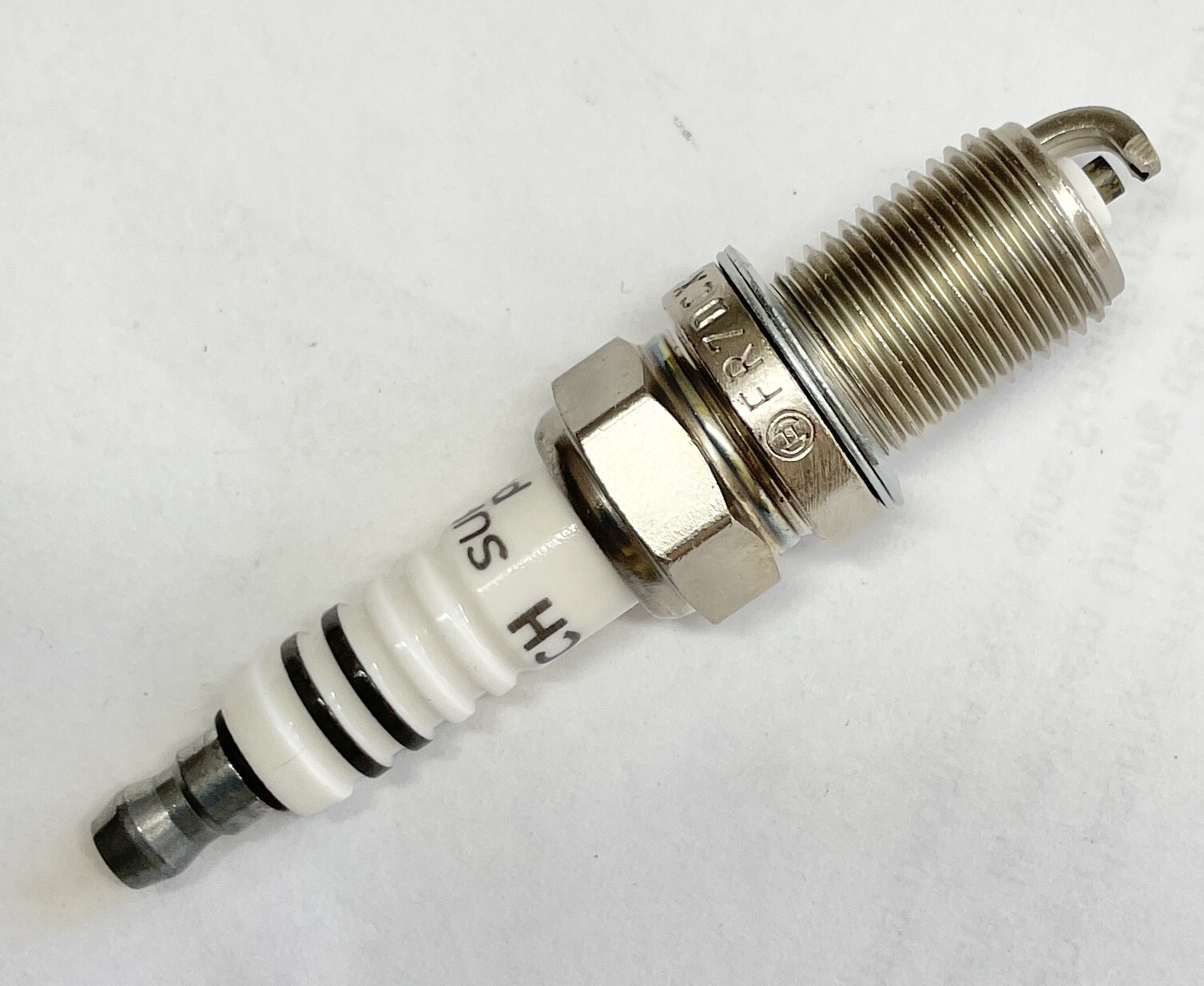 4x Bosch FR7DCX+ Zündkerze Super plus 0242235667 Spark Plug Spark Plug ...