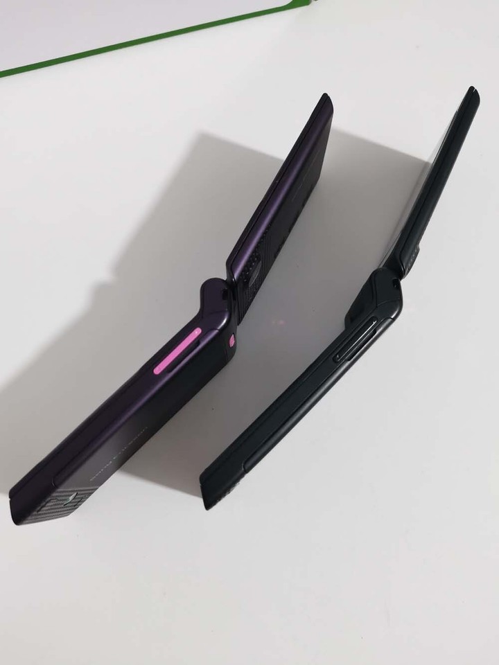 Sony Ericsson W380i 14MB GSM Mini-SIM clamshell Walkman Cellular phone ...