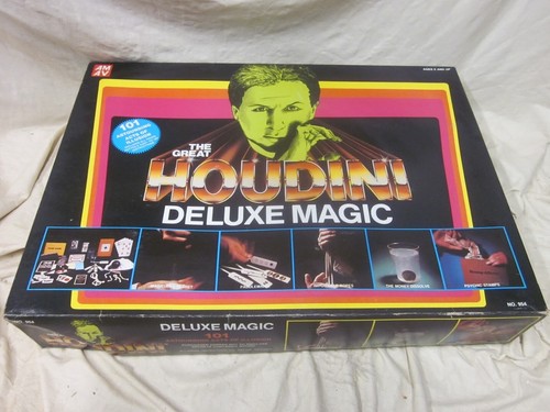The Great Houdini Deluxe Magic Kit with 101 Astounding Acts of Illusion ...