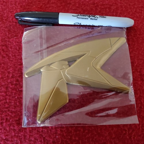 Bam Box GEEK Exclusive Prop Replica ITEM HBO TEEN TITANS ROBIN'S ...