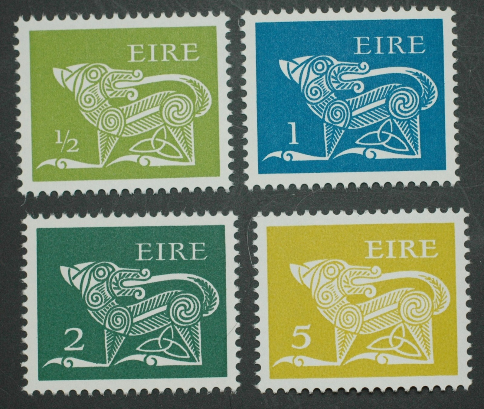 1971-74 Eire Ireland Gerl definitive dog set 4 stamps 1/2p, 1p, 2p, 5p ...