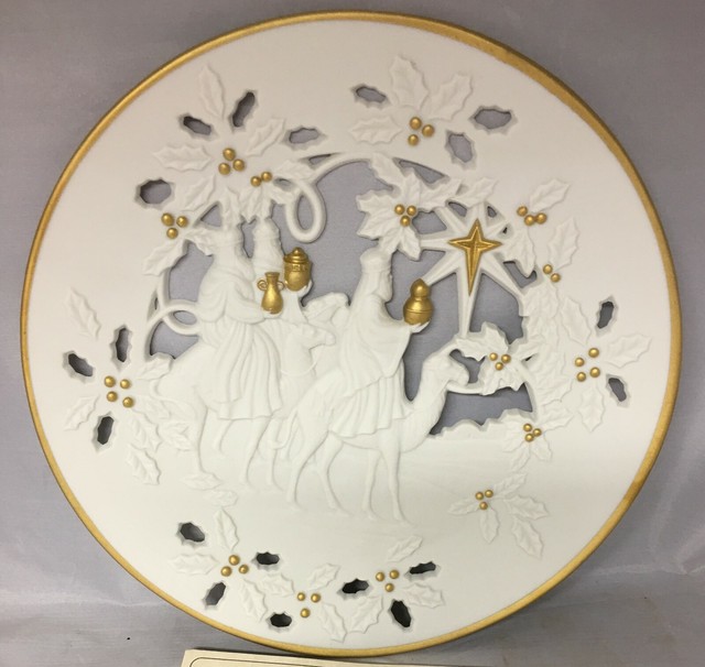 LENOX COLLECTIONS THE THREE KINGS 24K GOLD PIERCED-PORCELAIN COLLECTOR ...