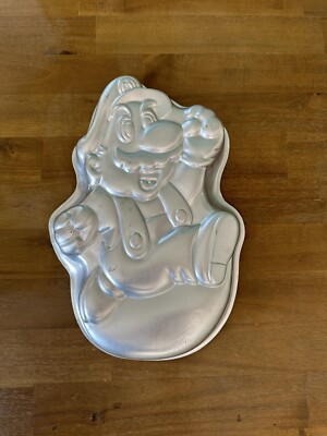 Vintage 1989 Wilton SUPER MARIO BROTHERS Nintendo Mario Cake Pan 2105 ...