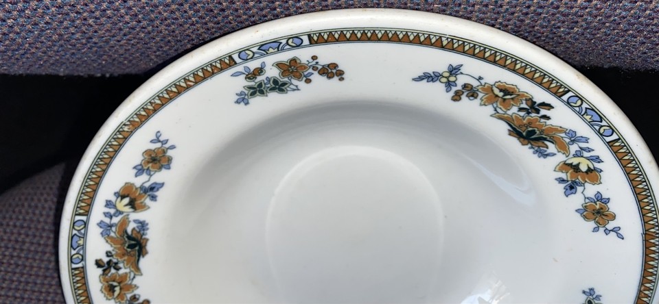 Soo Line Railroad dining car Logan Pattern 9" soup bowl Bottom Signed ...