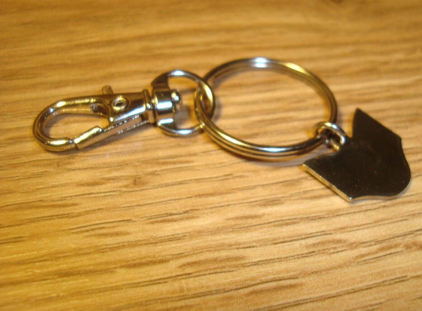 USAF AIR FORCE E-5 Staff Sgt NCO Rank Insignia Charm Clasp Key Chain ...