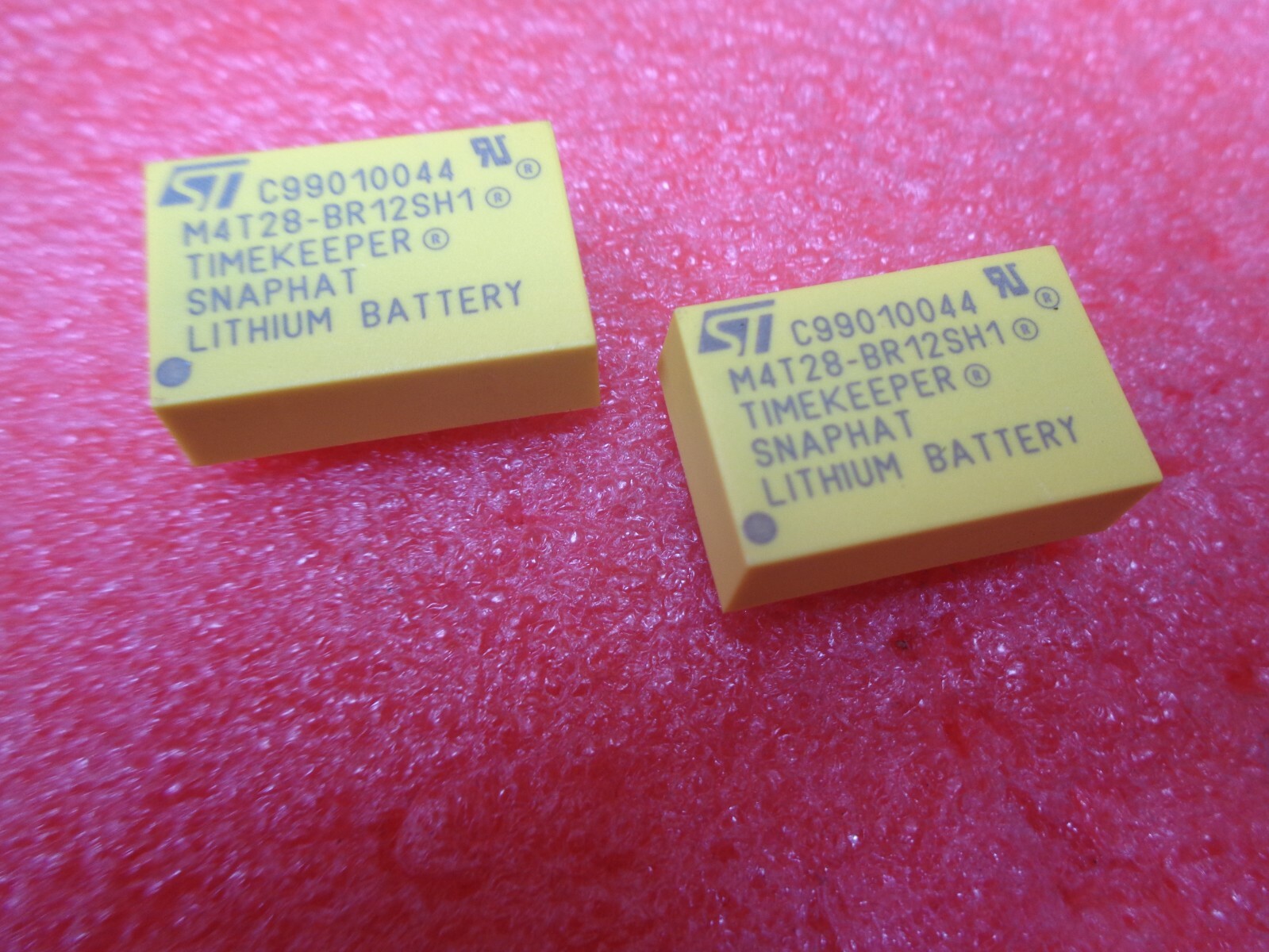 M4T28-BR12SH1 STM Battery Backup IC Lithium-CF, 2.8V Snaphat Timekeeper ...