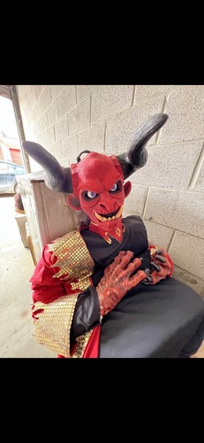 DEVIL VINTAGE SATAN LATEX PROP HAUNTED HOUSE Rare Realistic Spirit ...