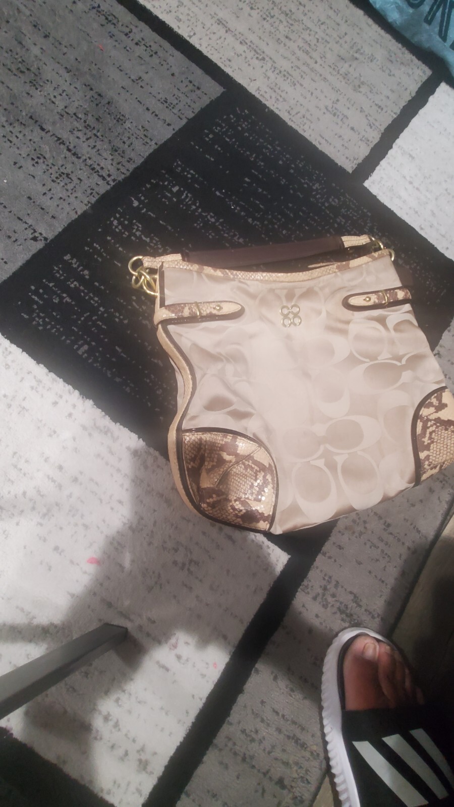 Vintage Coach~ Tan With Faux Snake Skin Accents~ Woma… - Gem