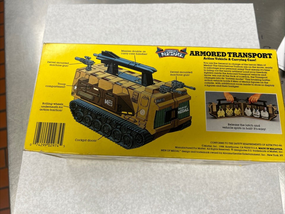 Men of Medal Armored Transport Action Vehicle & Carrying Case SEALED ...