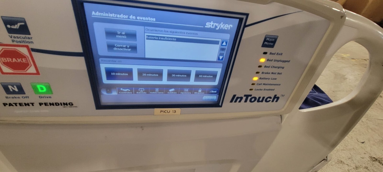 Stryker InTouch 2141Zoom ICU Hospital Bed w/Isolibrium Mattress (MAB ...