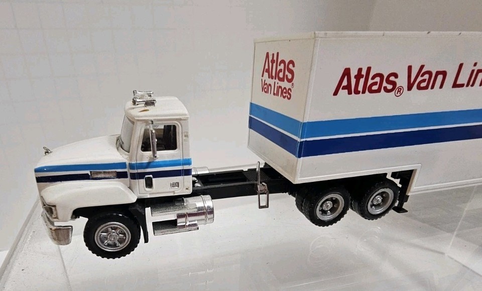 Custom HO 1:87 Atlas Van Lines 3-Axle Mack Truck and 42' Moving Trailer ...
