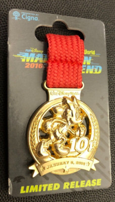 Disney pin 113368 2016 10K Medal January 8 2016 Minnie Mouse award run ...